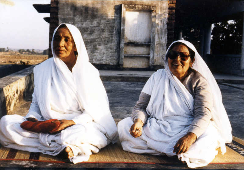 Sri Siddhi Ma and Jivanti Ma