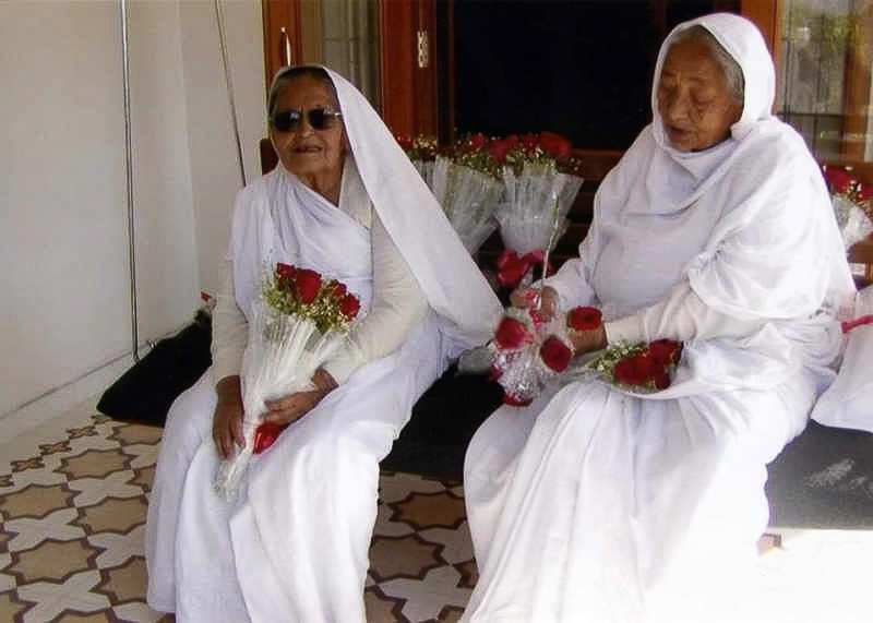 Sri Siddhi Ma and Jivanti Ma