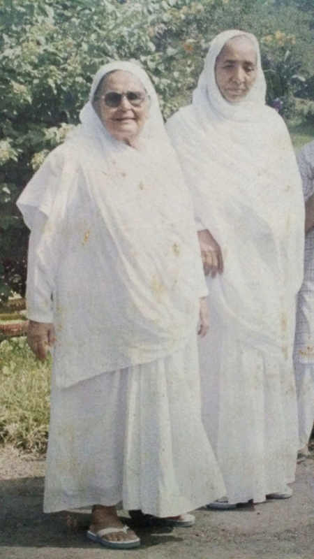 Sri Siddhi Ma and Jivanti Ma