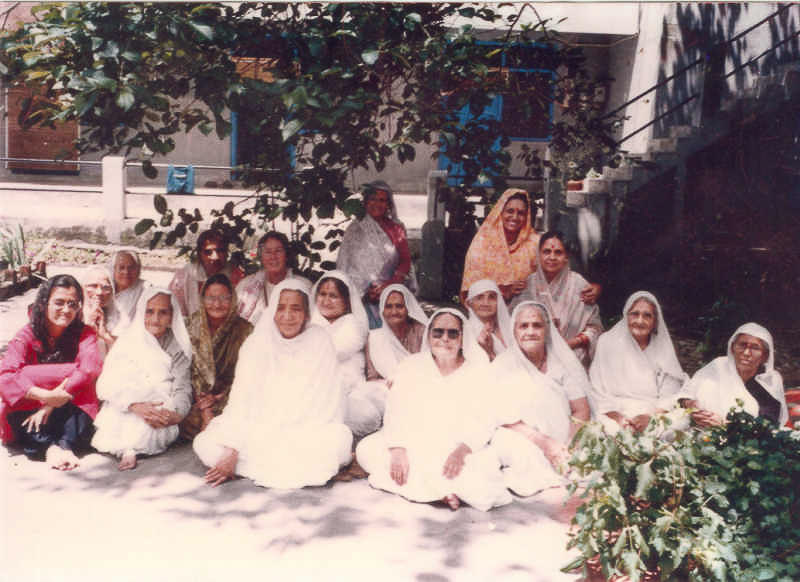 Sri Siddhi Ma and Jivanti Ma